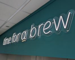 LED Neon-Effect Signs | Custom-made & Cool-to-Touch | Gloss Finish