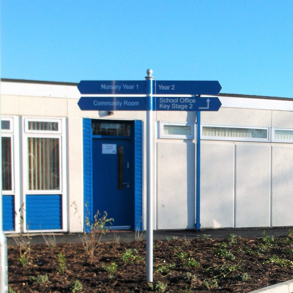 Finger Post Signs | Design, Manufacture & Installation