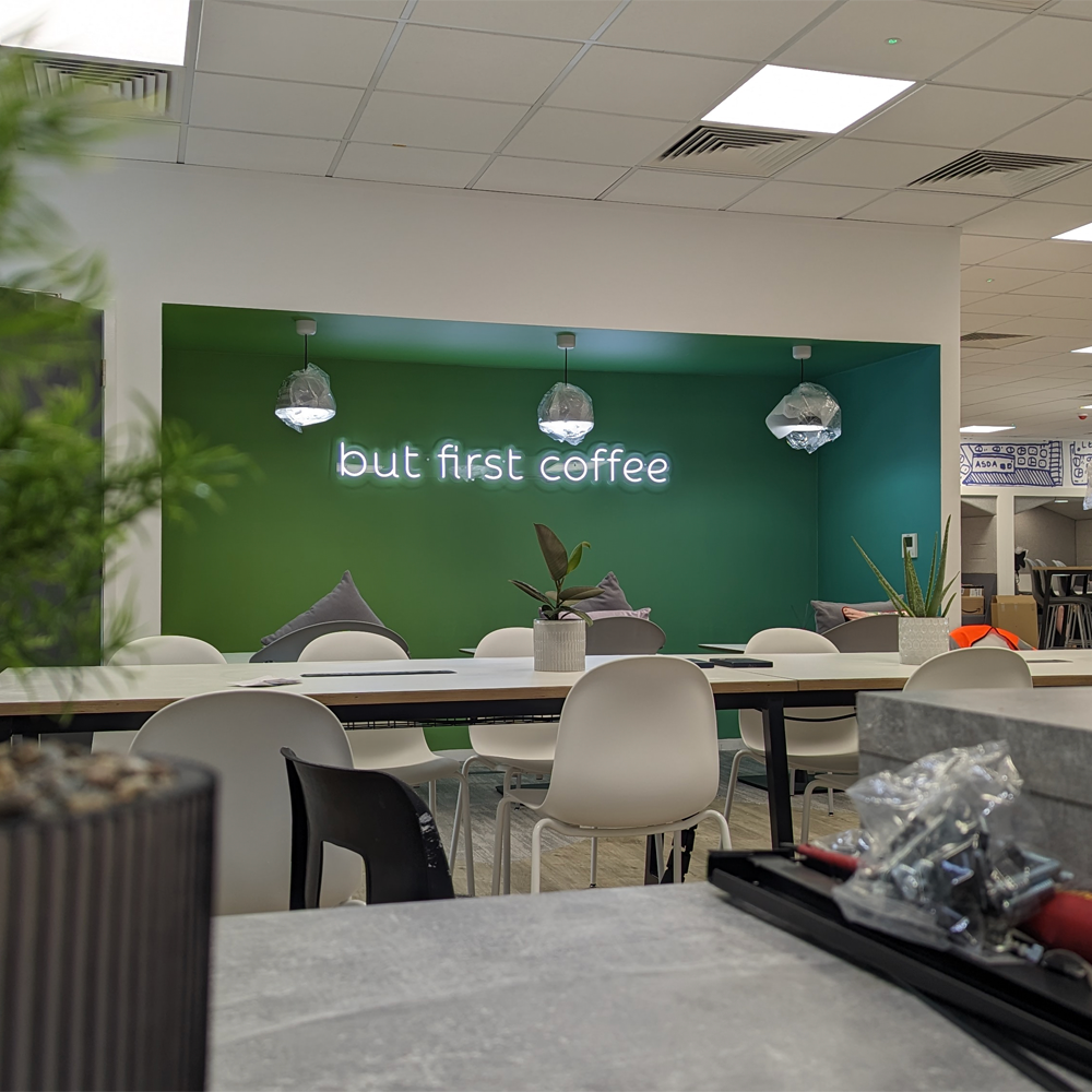 LED Neon-Effect Signs | Custom-made & Cool-to-Touch | Gloss Finish