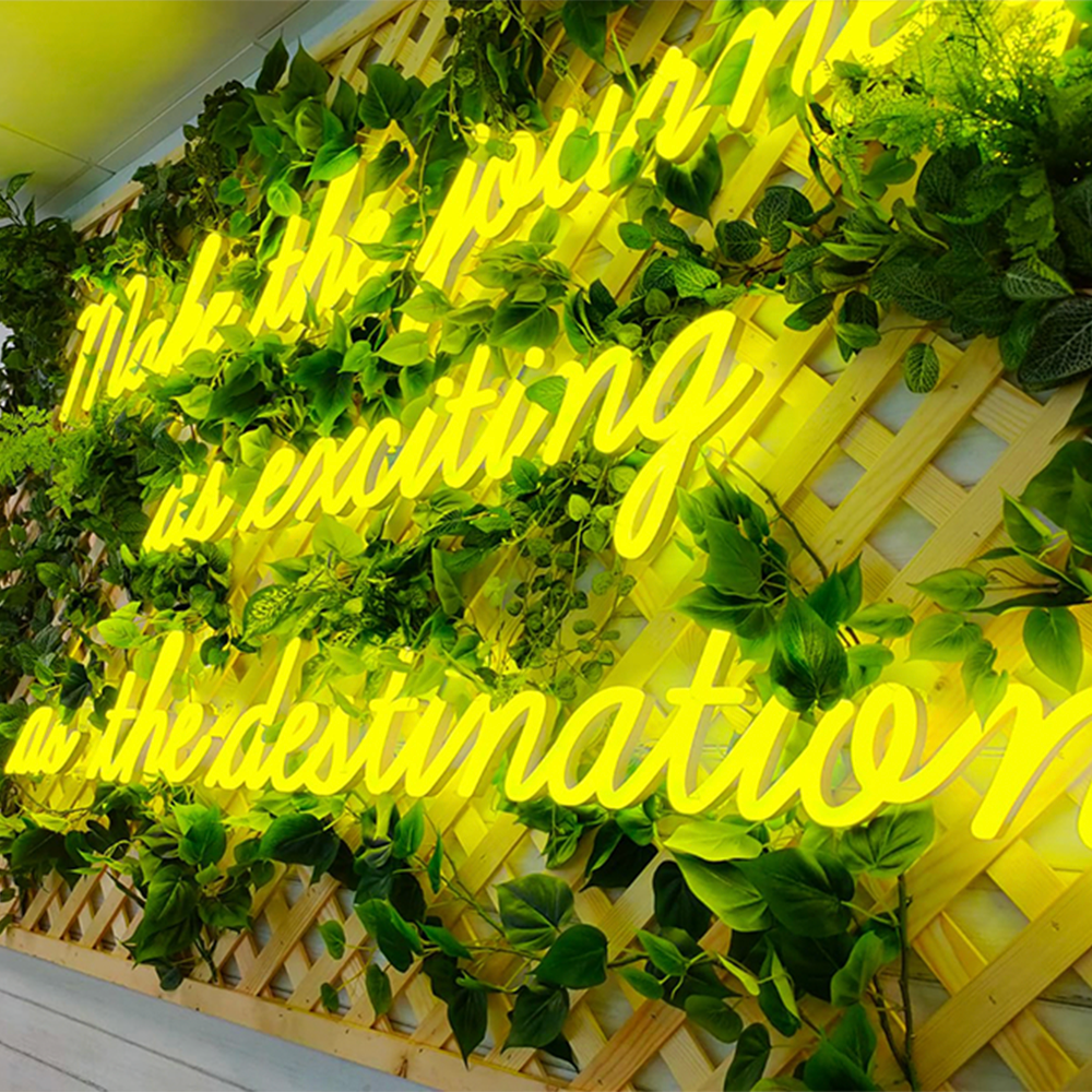 LED Neon-Effect Signs | Custom-made & Cool-to-Touch | Gloss Finish